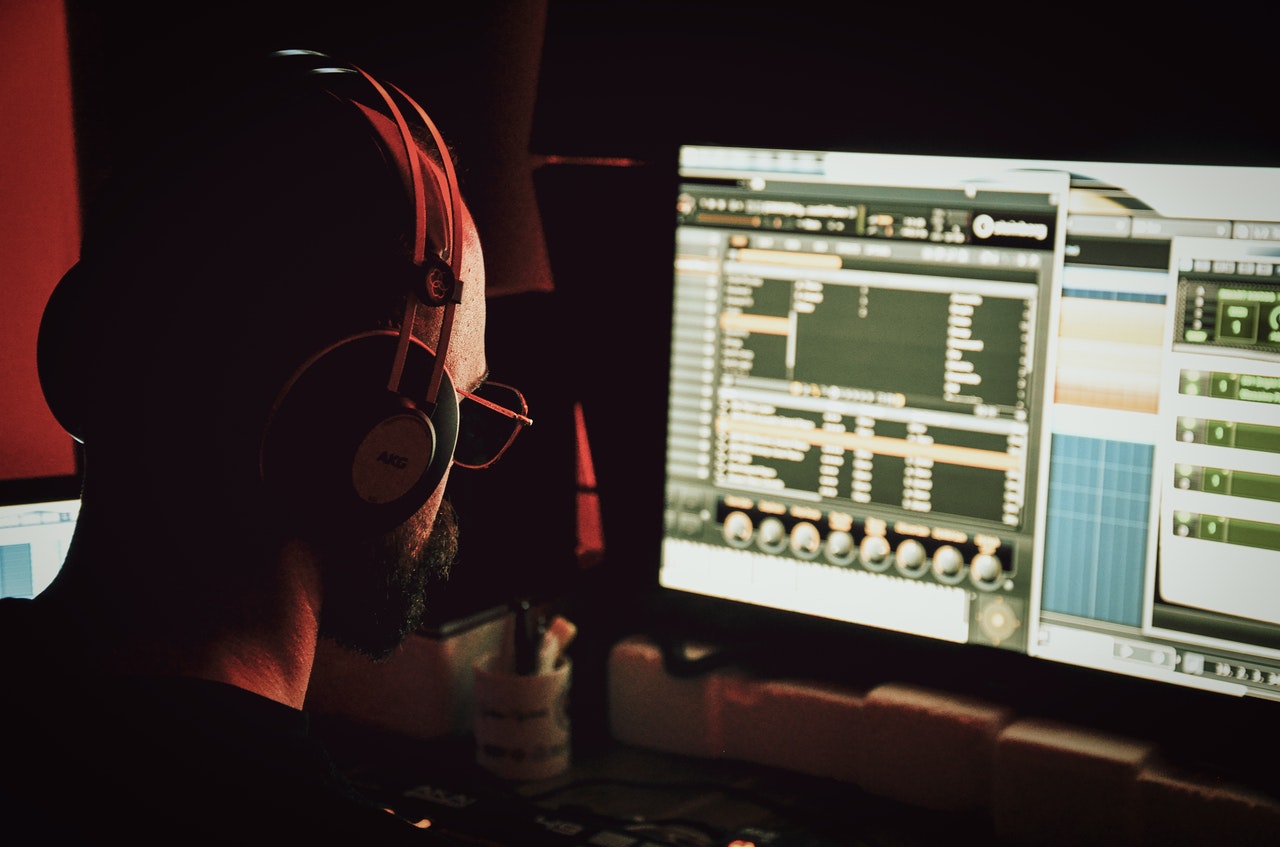 From Beginner to Professional: Music Software – I-Lighter